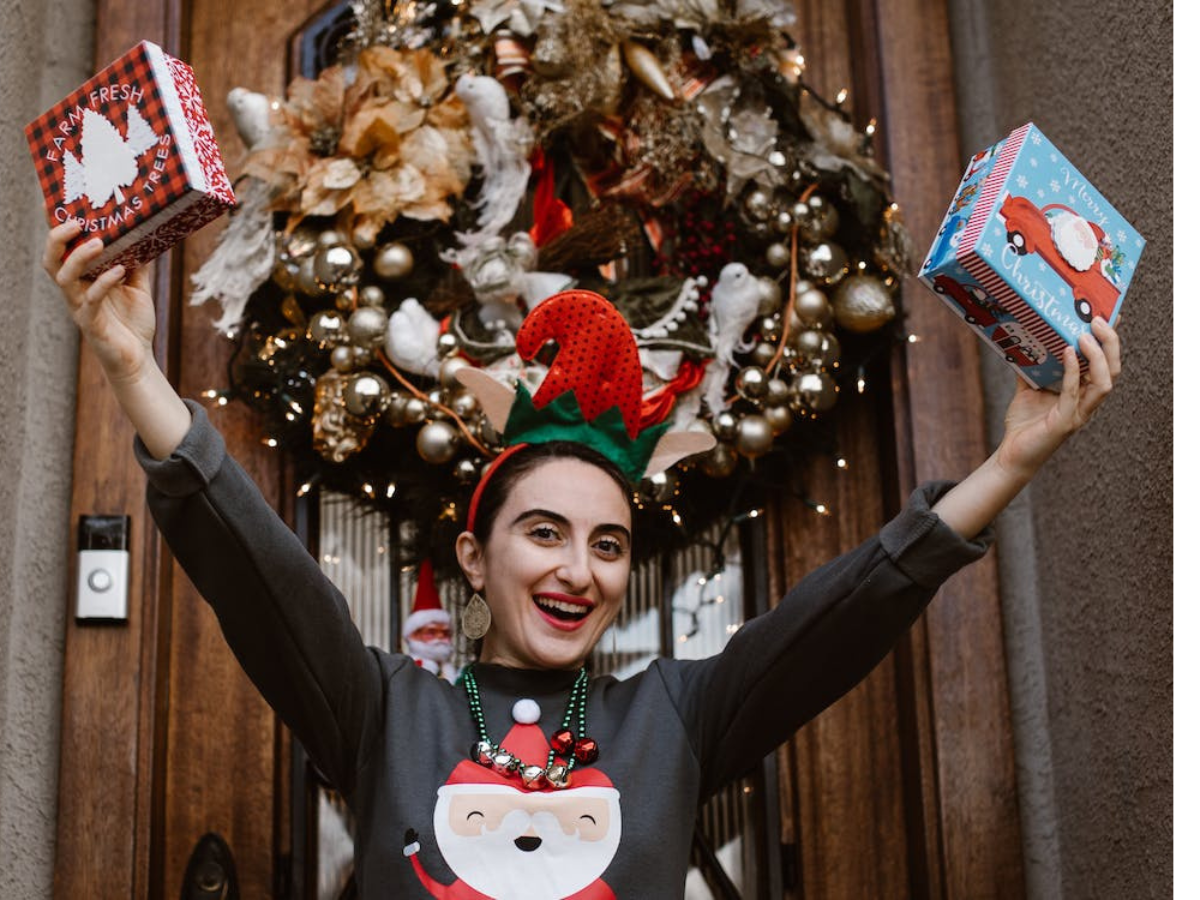 How to Practice Intentional Gift-Giving – FastFrame