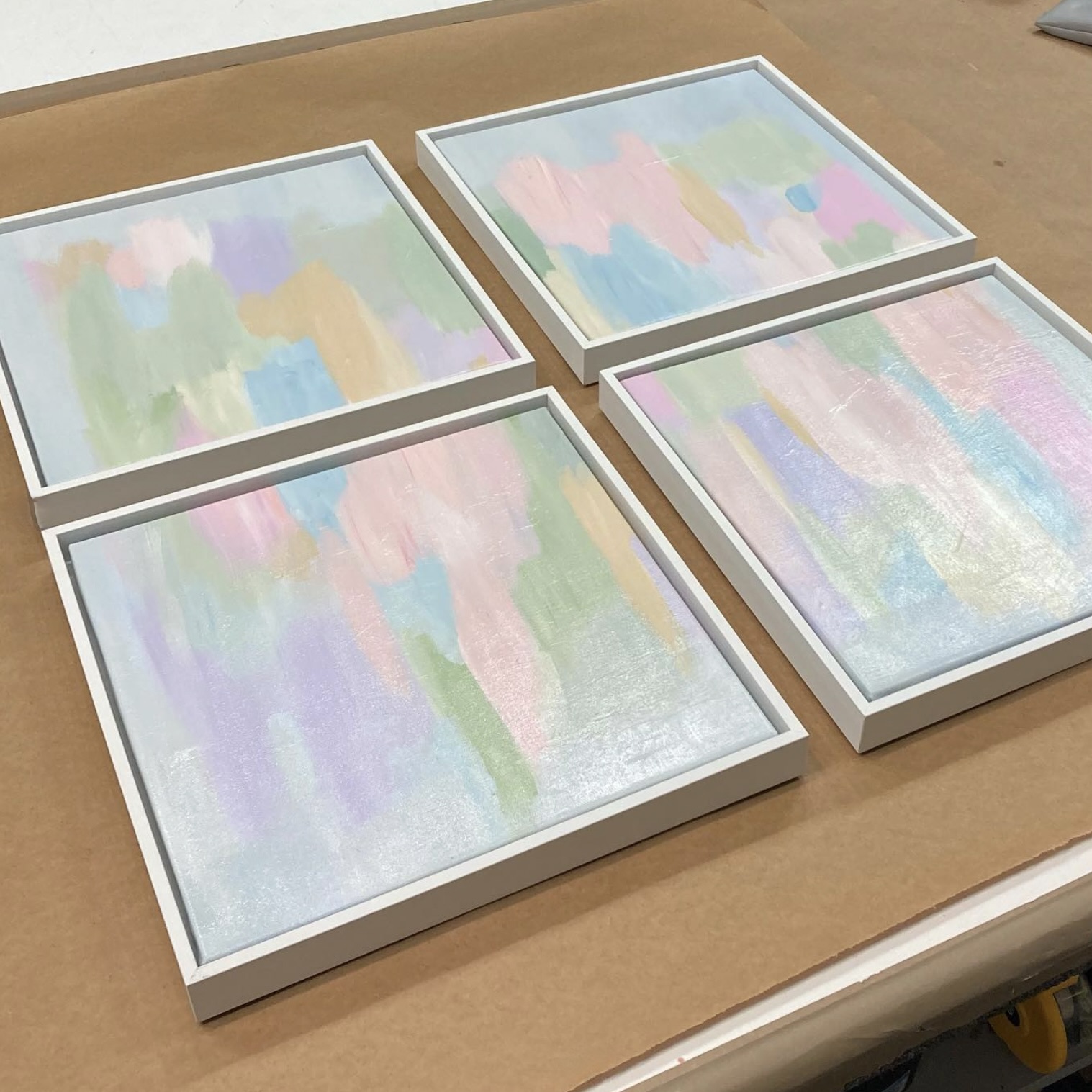 What is a Floater Frame? – FastFrame