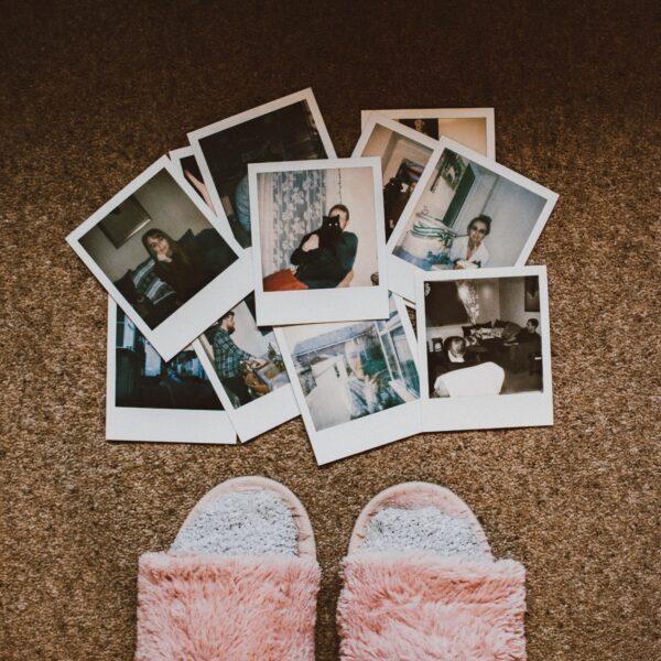 How Big Are Polaroid Pictures? (Photo Sizes) – FastFrame